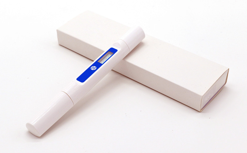 Pocket Conductivity Meter Cell Battery Operated no calibration required